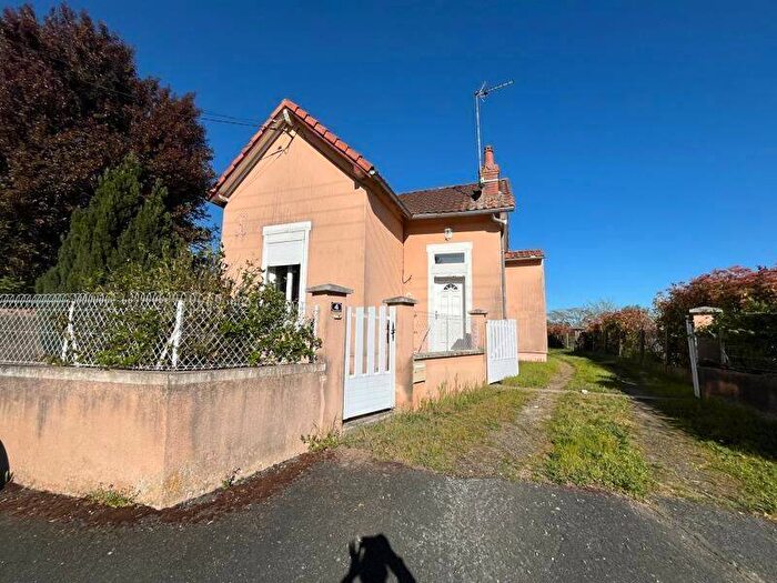 Le Bourg-Zone Agglomérée, Le Poinçonnet : Maison 3 pièces à louer