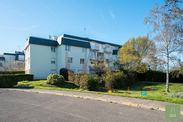 Appartement à vendre - Chatou - 4 pièces - 2 chambres