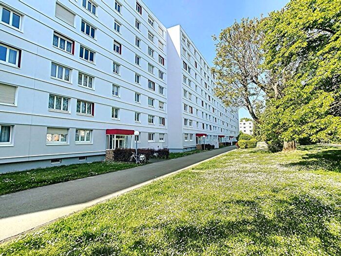 Appartement à louer - Balzac, Dijon - 4 pièces - 3 chambres