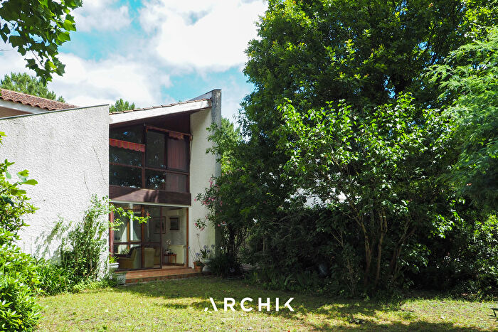 Maison à vendre - Mérignac, Centre-ville - 7 pièces - 6 chambres