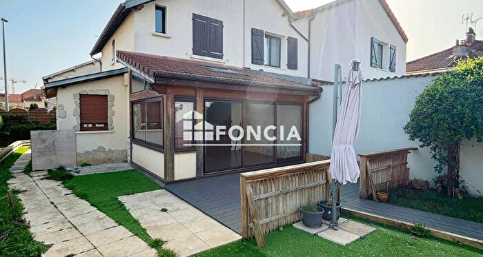 Maison à louer - Carrieres-Sentiers, Orly - 3 pièces - 2 chambres