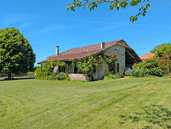 Saint-Barthélemy-d'Agenais : Maison 5 pièces à vendre