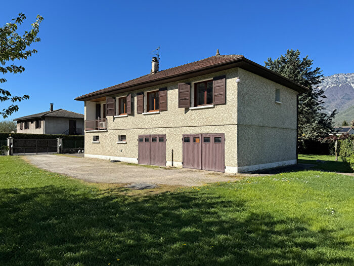Maison à vendre - Le Cheylas - 5 pièces - 4 chambres