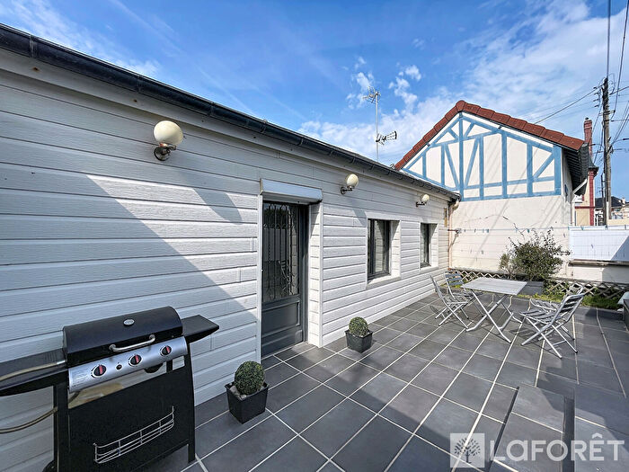 Dives-sur-Mer : Maison 4 pièces à vendre