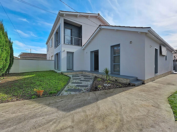 Maison à vendre - Blanquefort, Caychac - 6 pièces - 4 chambres