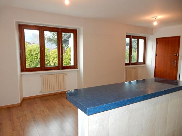 Appartement 3 pièces à Aix-les-Bains, Ouest, à louer