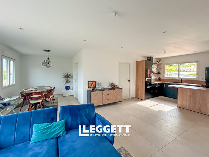 Maison 5 pièces à vendre à Saint-Aquilin