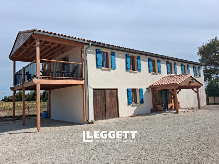 Maison 7 pièces à Chef-Boutonne, à vendre