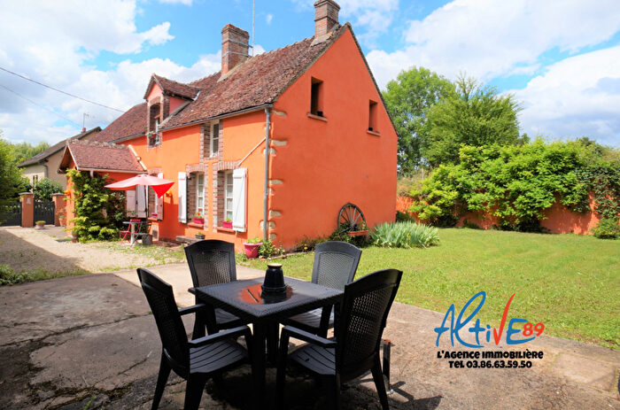 Maison 8 pièces à vendre à La Celle-Saint-Cyr