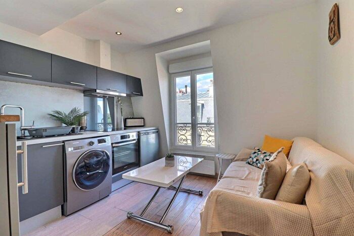 Appartement à louer - Grandes Carrières-Clichy, Paris ème arrondissement - 1 pièce