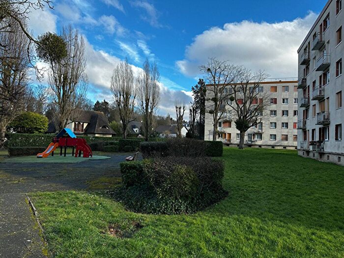 Appartement à louer - Saint Martin, Le Plessis-Trévise - 3 pièces - 2 chambres