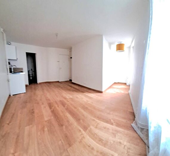 Appartement à louer - Goutte dOr-Château Rouge, Paris ème arrondissement - 1 pièce