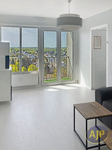 Appartement à louer - Lorient, Kervenanec, Le Ter - 2 pièces - 1 chambre