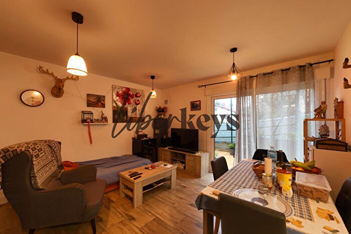 Appartement à vendre - Urrugne - 2 pièces - 1 chambre