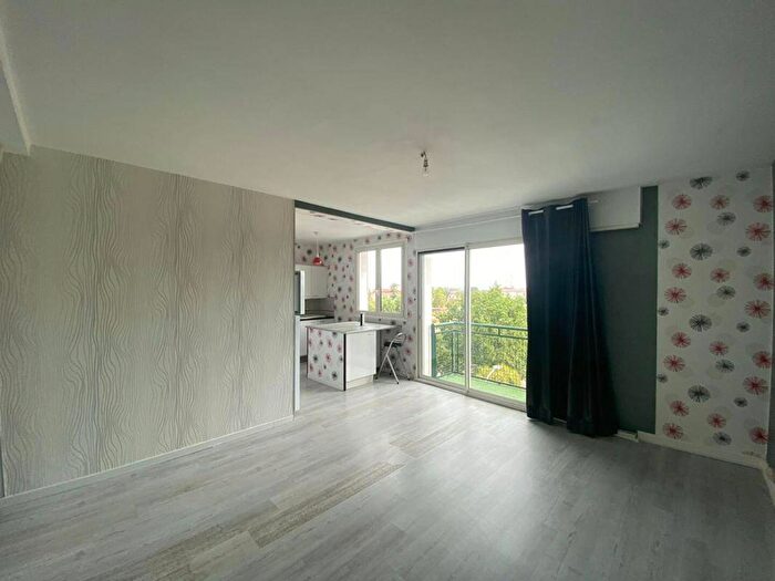 Appartement à louer - Sapiac, Montauban - 3 pièces - 2 chambres