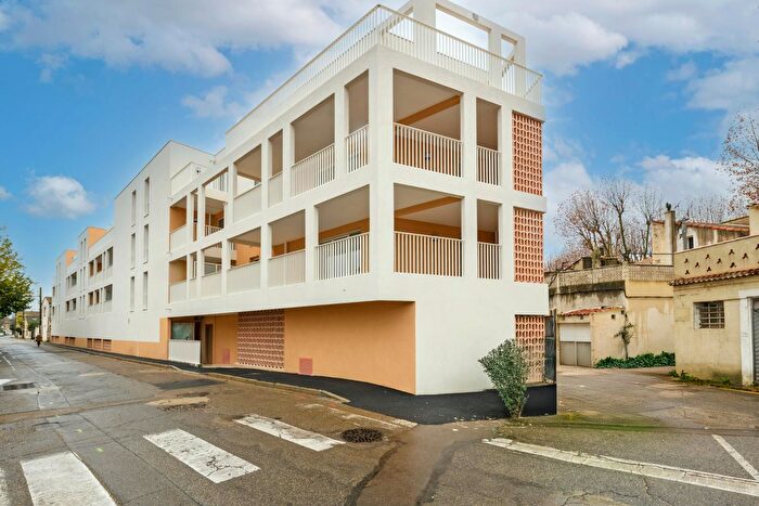 Appartement 4 pièces à Arles, Trébon, à louer