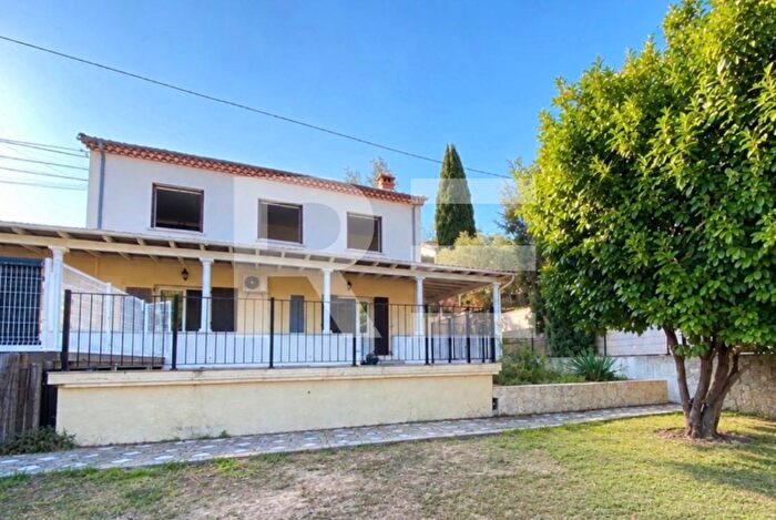 Maison 4 pièces à Nîmes, Tour Magne, à vendre