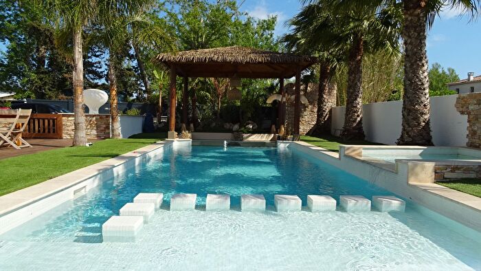 Maison à vendre - Agde, Le Grau dAgde - 5 pièces - 4 chambres