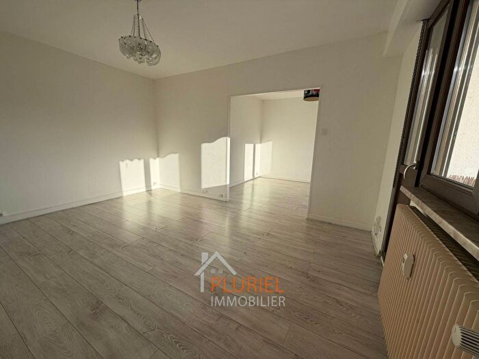 Appartement à louer - Ostwald - 4 pièces - 3 chambres