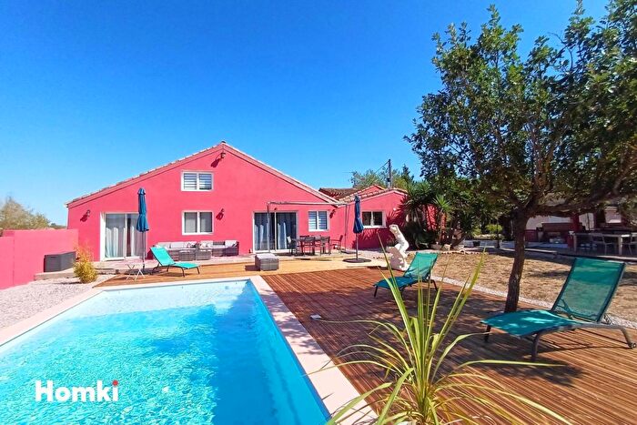 Maison à vendre - Villemoustaussou - 8 pièces - 4 chambres