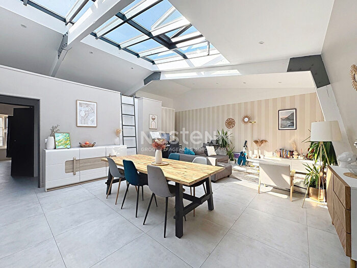 Appartement à vendre - Chantilly - 4 pièces - 2 chambres