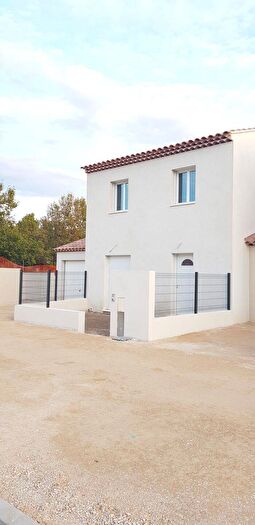 Maison à louer - Lamanon - 4 pièces - 3 chambres