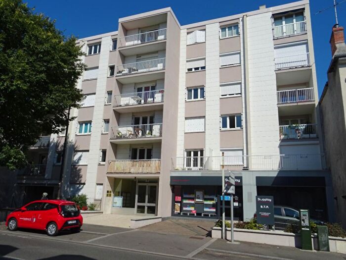Appartement 1 pièce à Orléans, Faubourg Saint-Jean, à louer