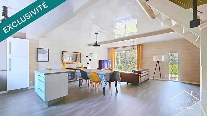 Maison à vendre - Le Taillan-Médoc - 4 pièces - 3 chambres