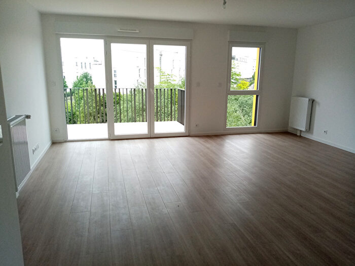 Quartiers Nord-Ouest, Saint-Martin : Appartement 3 pièces à louer