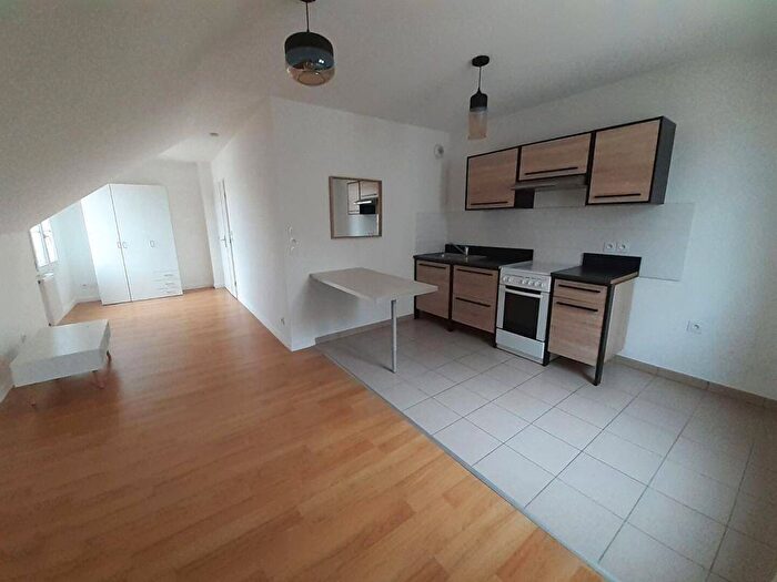 Appartement 1 pièce à Nanteuil-le-Haudouin, à louer