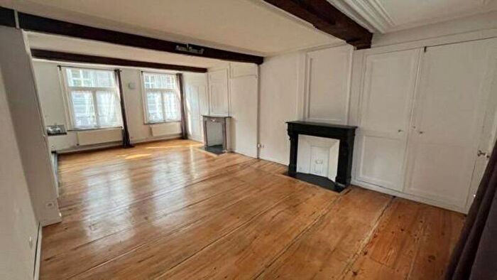 Appartement à louer - Vieux Lille - 3 pièces - 2 chambres