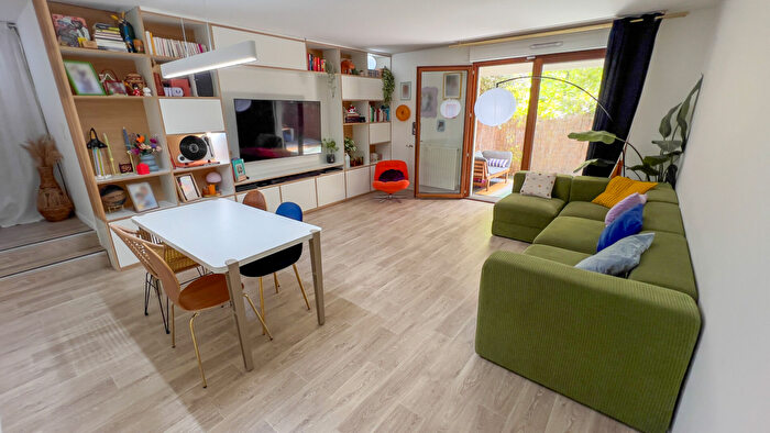 Saint-Denis, Centre-ville, Basilique : Appartement 4 pièces à vendre