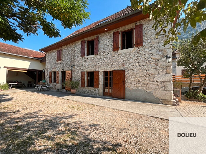 Champagneux : Maison 7 pièces à vendre