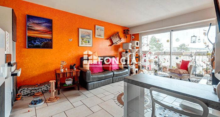 Appartement à vendre - Marly-le-Roi, Montval, Côteaux - 3 pièces - 2 chambres