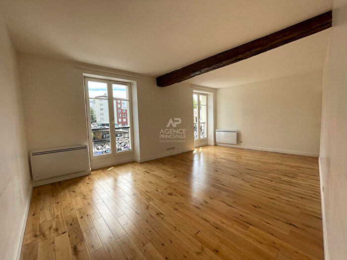 Appartement 3 pièces à Sèvres, Centre-ville, Cristallerie, Manufacture, Danton, à louer