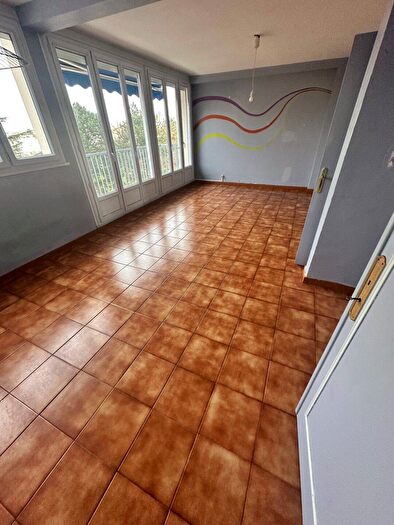 Appartement à louer - Berliet-Gare-Garibaldi, Saint-Priest - 3 pièces - 2 chambres