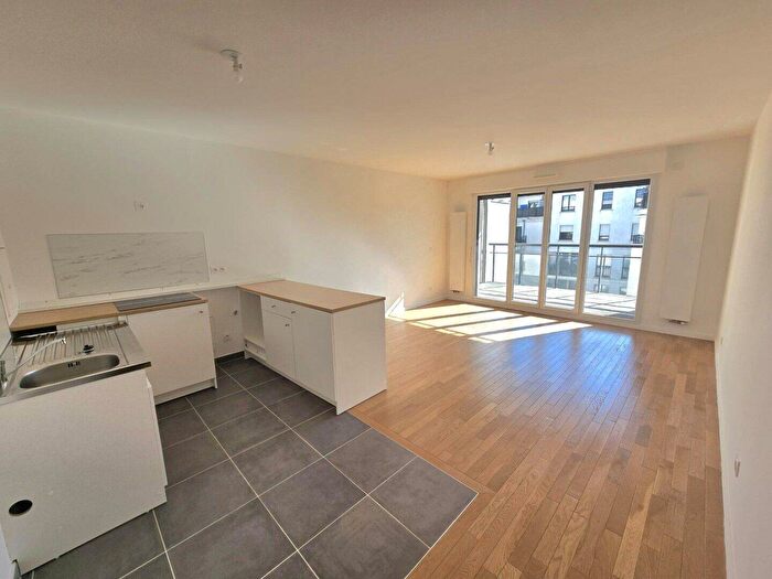 Appartement à louer - Centre Ville, Suresnes - 3 pièces - 2 chambres