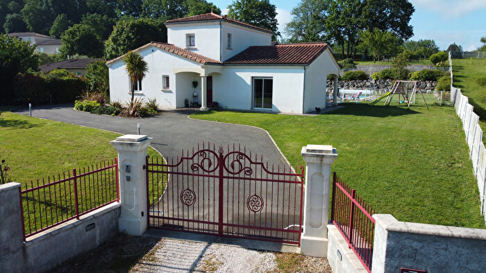 Maison 5 pièces à vendre à Laugnac