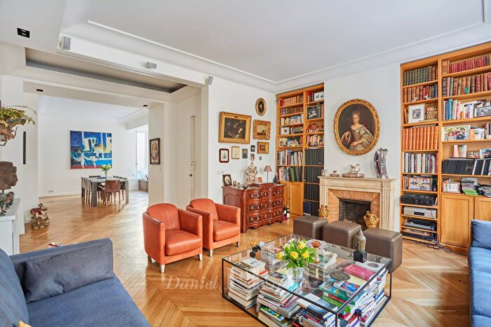 Appartement à vendre - Paris e , Dauphine - 6 pièces - 4 chambres