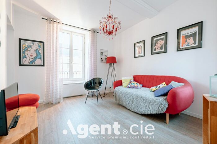 Bayeux, Centre-ville, Saint-Jean : Appartement 2 pièces à louer