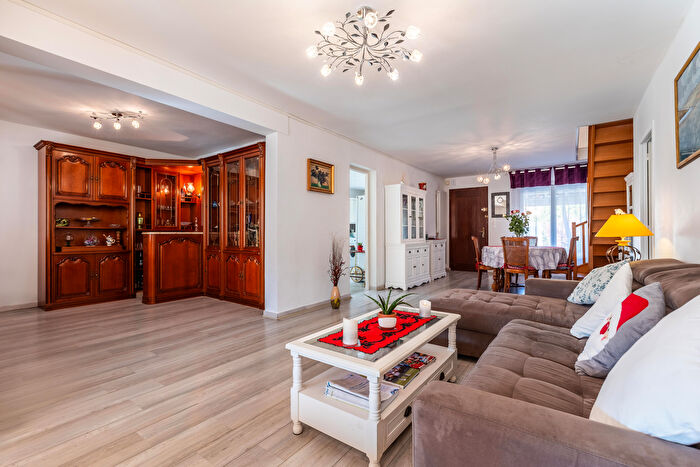 Maison à vendre - Fabrègues - 7 pièces - 5 chambres