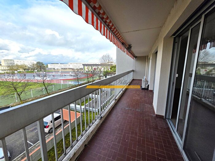 Appartement à louer - Montélimar - 5 pièces - 4 chambres