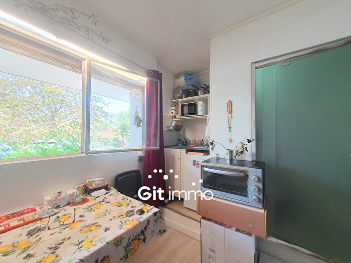 Appartement à vendre - Marseille e , Mazargues - 1 pièce