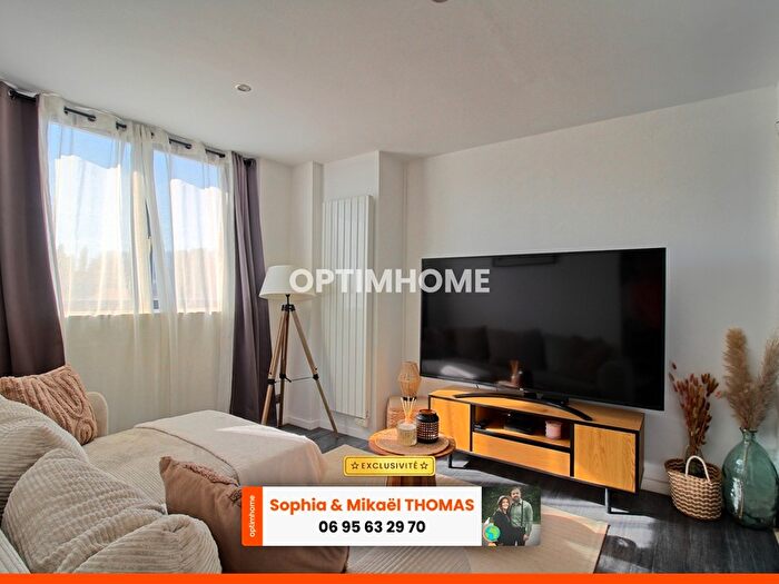 Appartement à vendre - Dole, Mesnils, Pasteur - 3 pièces - 2 chambres