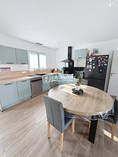 Maison 4 pièces à Lescure-d'Albigeois, à louer