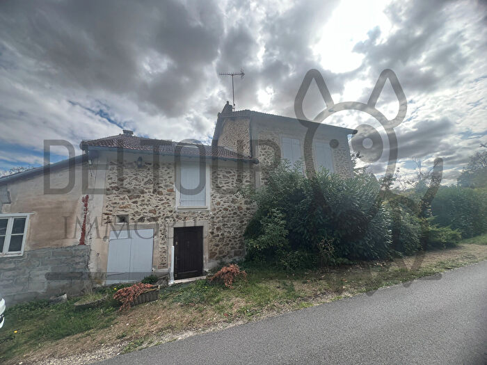 Villeneuve-sur-Bellot - Maison 4 pièces à vendre