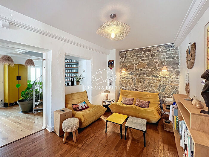 Maison à vendre - Saint-Cyr-au-Mont-dOr - 6 pièces - 5 chambres