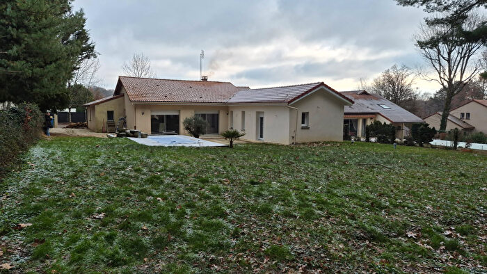 Maison à vendre - Verneuil-sur-Vienne - 5 pièces - 4 chambres