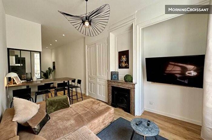 Appartement à louer - Saint Louis, Lyon ème arrondissement - 3 pièces - 2 chambres