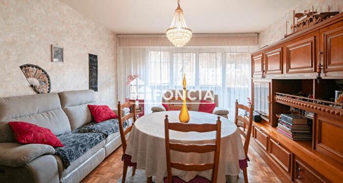 Appartement à vendre - Fleury-les-Aubrais, Clos de la Grande Salle, Villevaude, Vallée, Ormes du Mail - 3 pièces